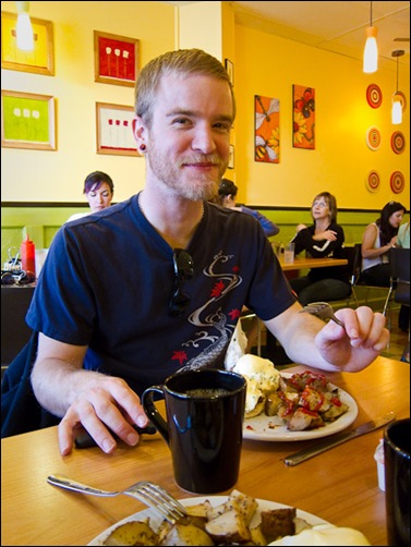 Agnete og Mortens jordomrejse: Familie-tamtam og vilde dyr